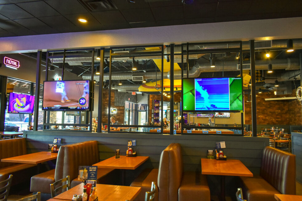 Home - Lakeside Bar & Grill